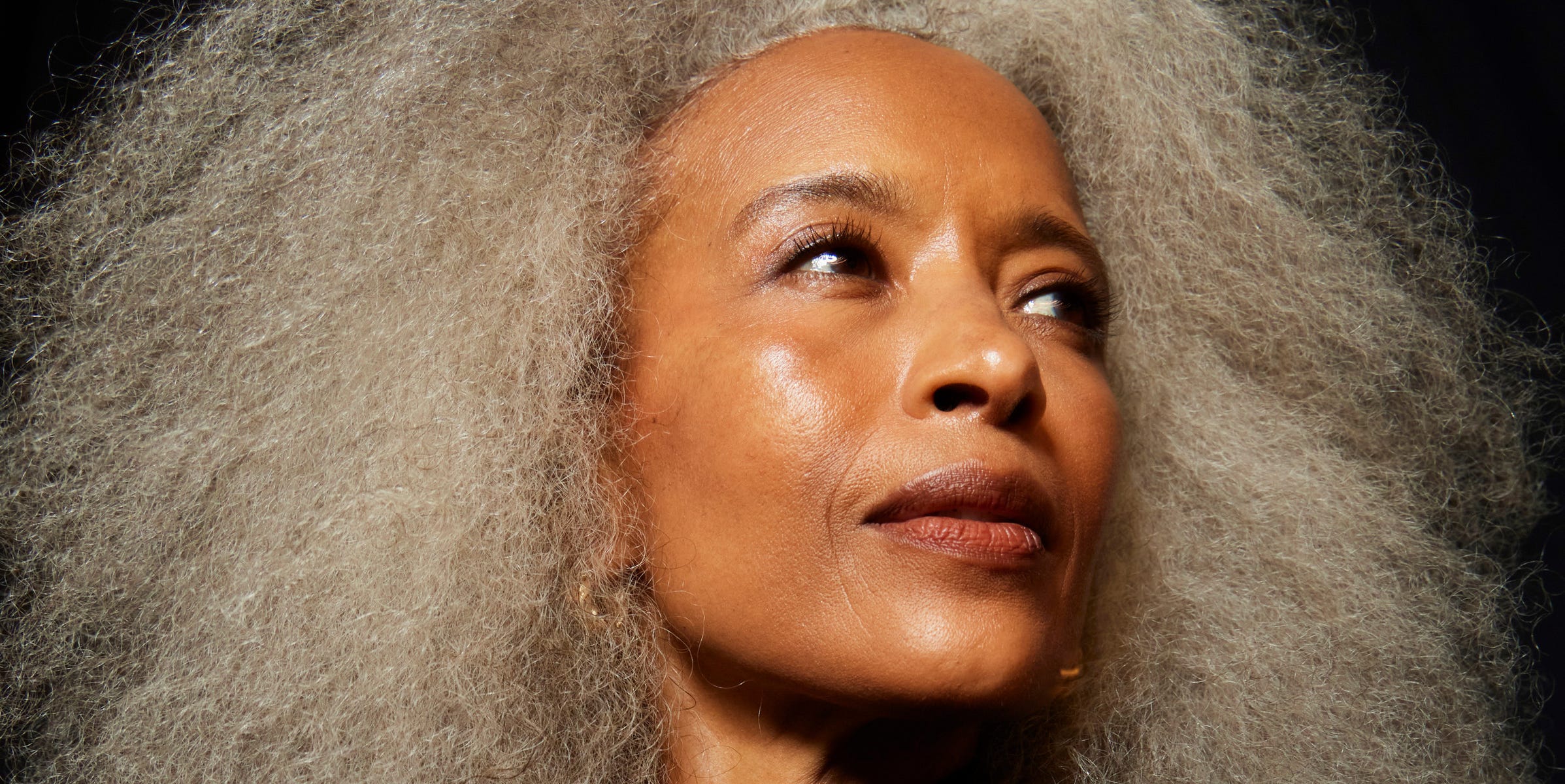Why menopause wreaks havoc on your skin, from dryness to sensitivity ...