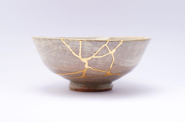 Kintsugi: Diese uralte japanische Tradition macht aus alter Keramik ...