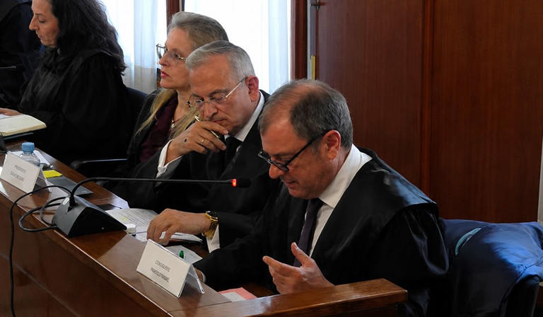 Manos Limpias concluye que el único mérito de David Sánchez para lograr ...