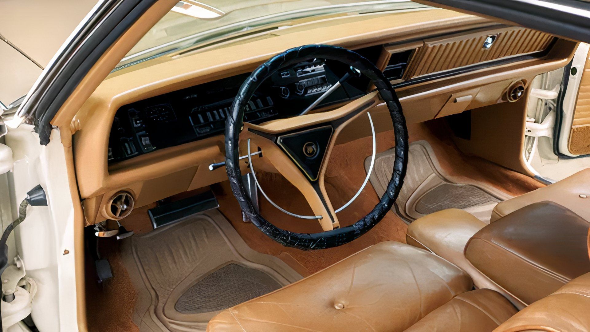 Chrysler 300 Hurst: The forgotten 440 TNT muscle luxury coupe