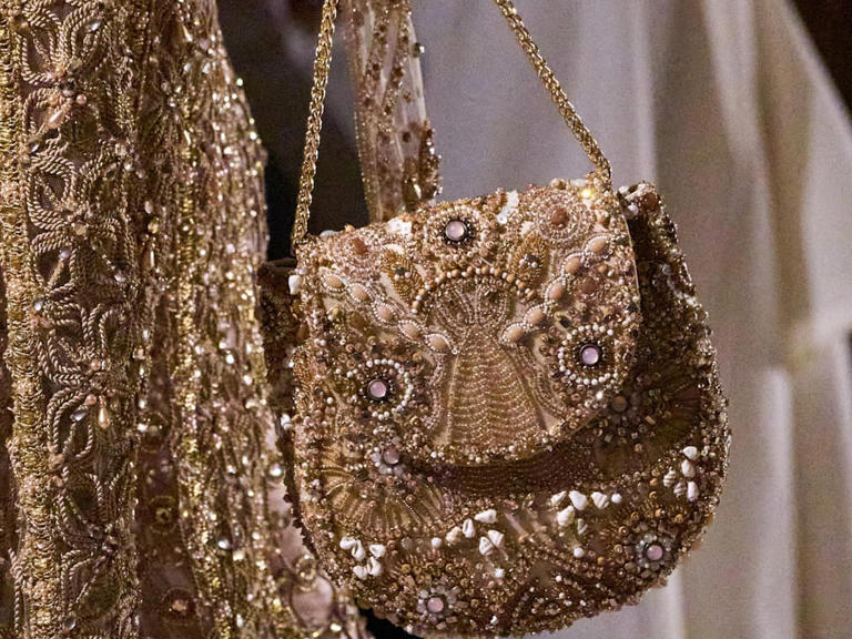 Keine Tasche glitzert 2026 so schön in der Sonne wie die Mermaid Bag