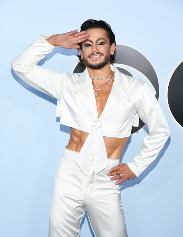 75 iconic celebrity fashion looks from the 2026 Tony Awards