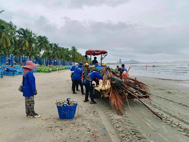 Stop dumping trash, mayor pleads, it's polluting Bang Saen beach