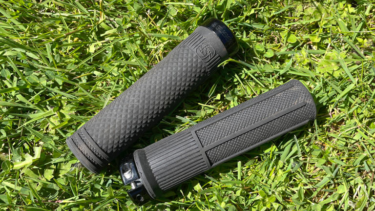 Gusset S2 extra soft compound grips review: Superb grip in all weathers