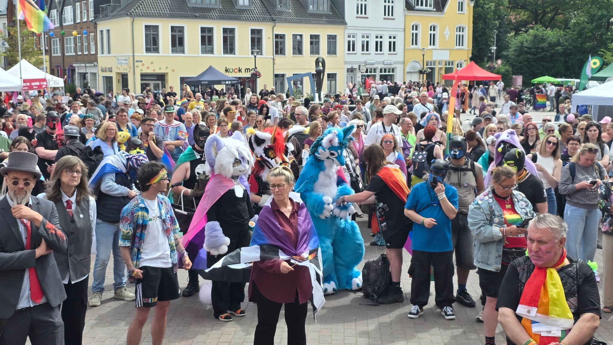 CSD in Bad Segeberg: 600-mal Freiheit gegen die feige Wut