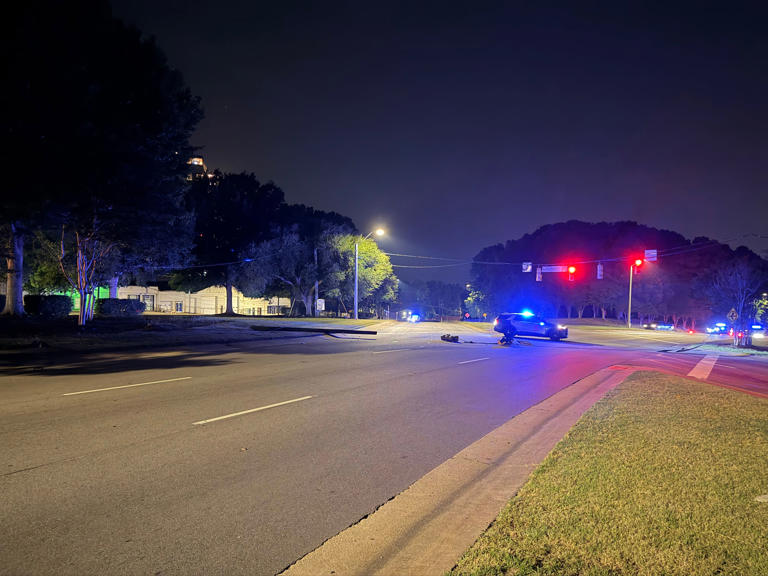 S Saunders Street reopens in Raleigh after car crashes into utility pole