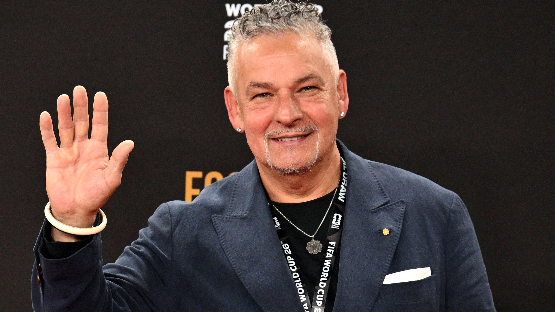 Roberto Baggio and Italian legends receive heroes' welcome in Vaughan