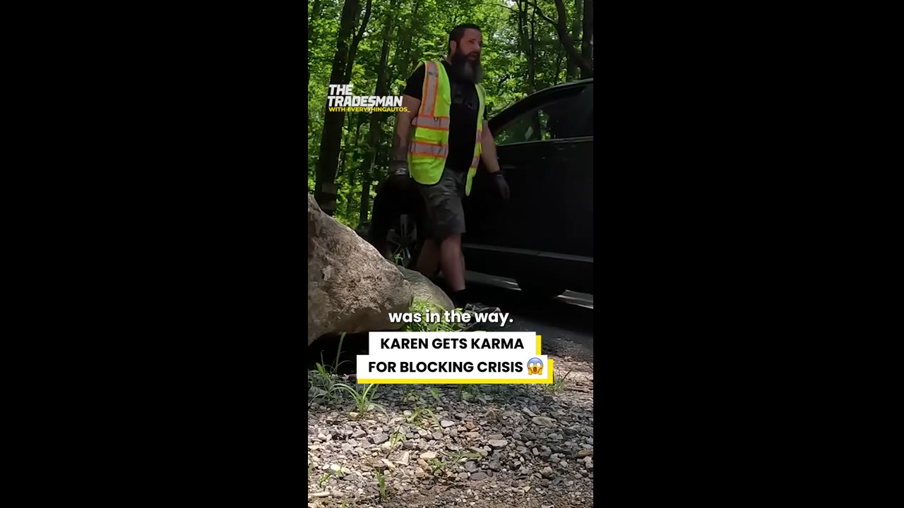 Karen gets karma for blocking crisis
