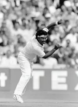 Top 5 best bowling figures on Test debut for India ft. Manav Suthar