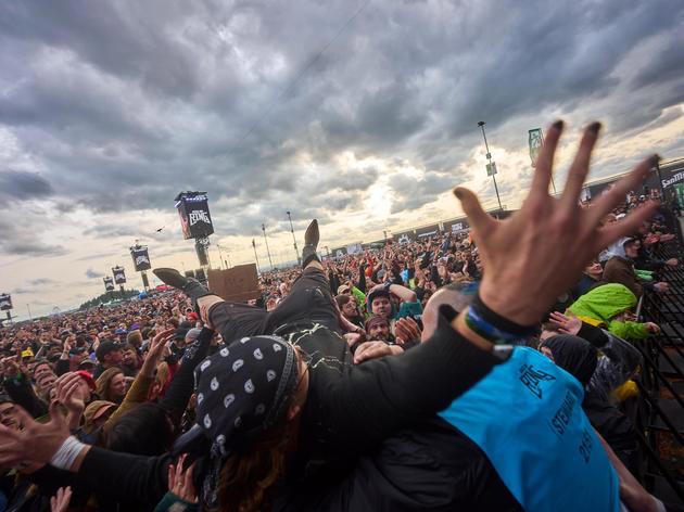 „Katastrophe“: Heftige Fan-Kritik an Rock am Ring – Veranstalter weist ...