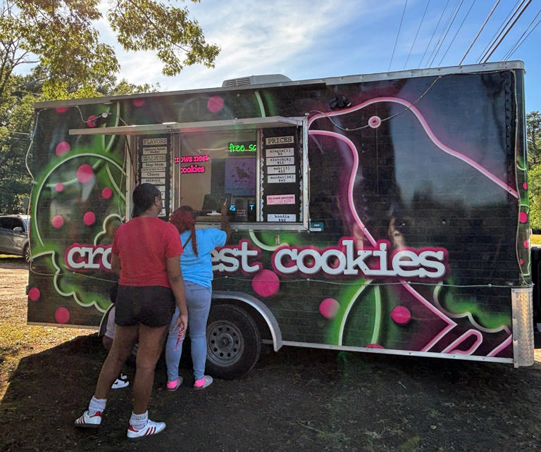 Vote in our poll for the best food truck in Petersburg and Tri-Cities