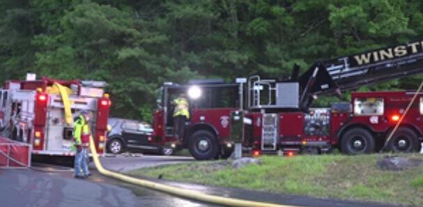 Building fire prompts road closures in Barkhamsted