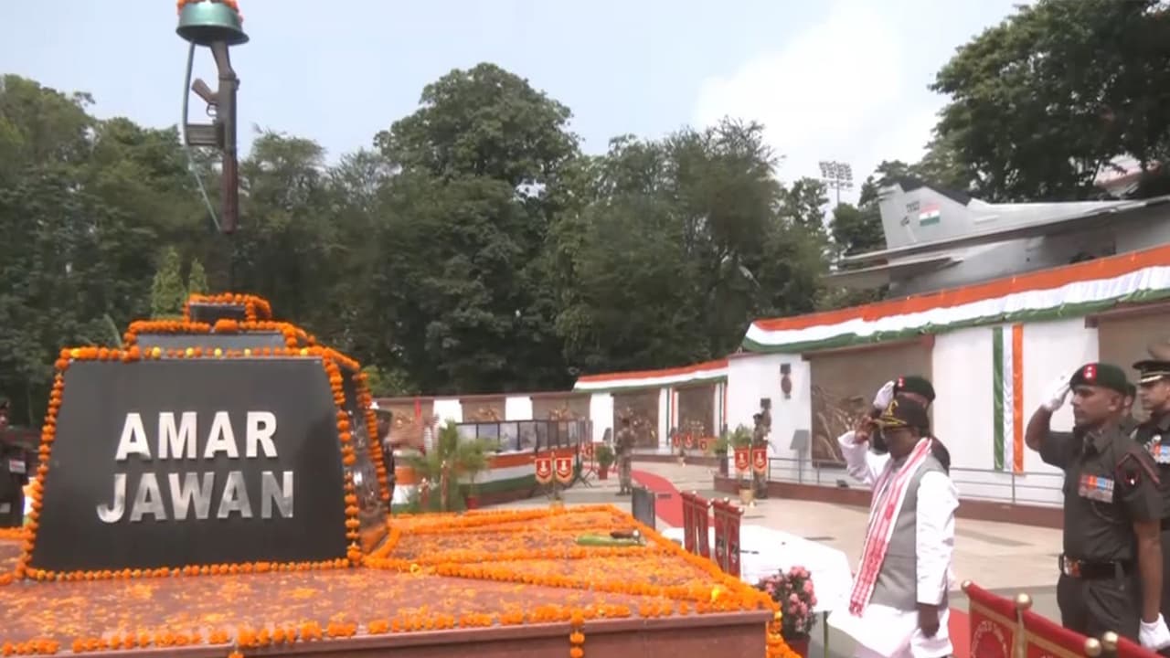 Assam governor pays homage to martyrs at Swaheed Shraddhanjali event