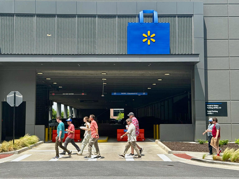 I went to Walmart's HQ and saw how AI is changing what people see, buy ...