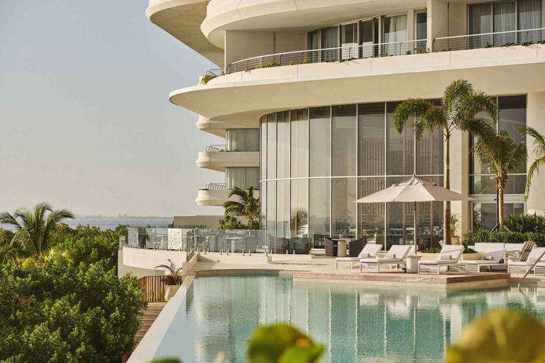 I went to this luxe wellness retreat to feel less stressed—and left ...