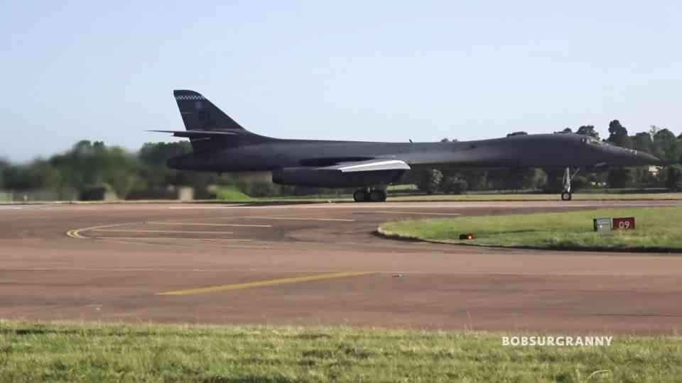 Watch this B-1 launch hard - then the chest-rattling afterburners take over