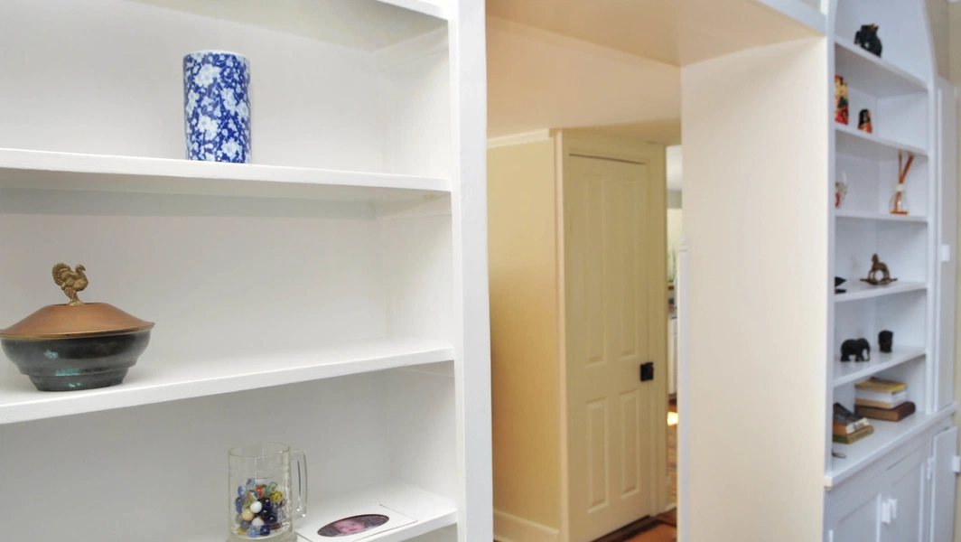 Wall shelf ideas that transform small spaces