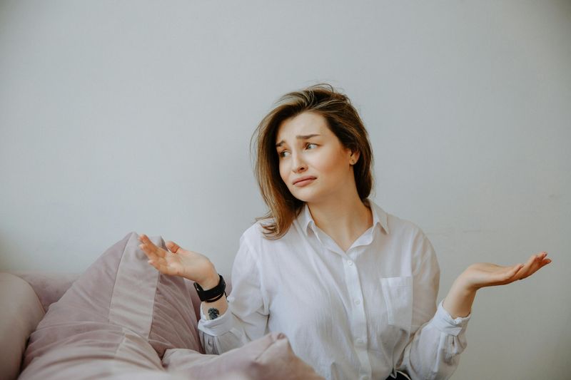 13 signs a woman may be a habitual liar