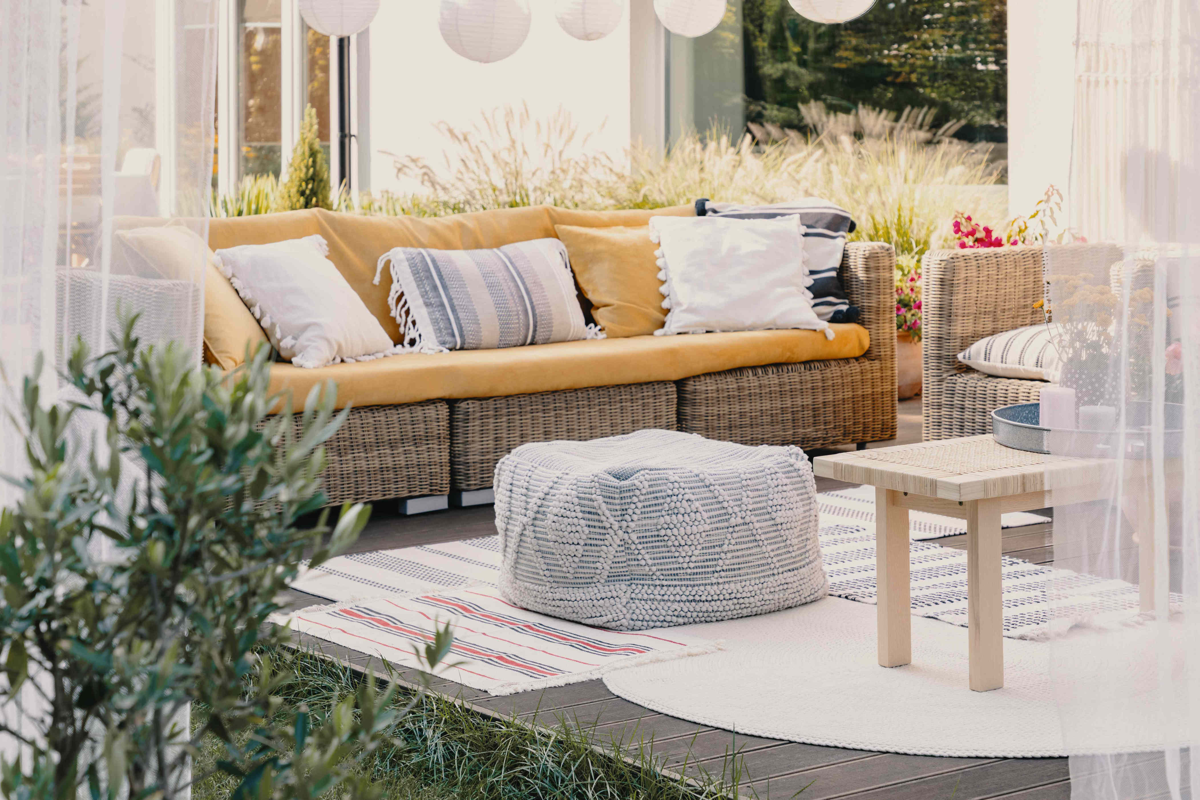 The one thing missing from your outdoor seating area, according to ...