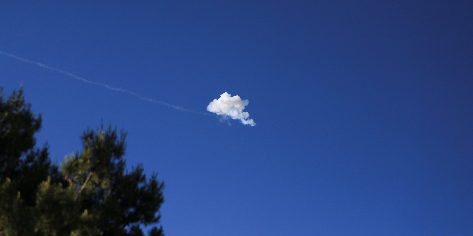 Israel strikes Iranian military targets in retaliation for missile barrage