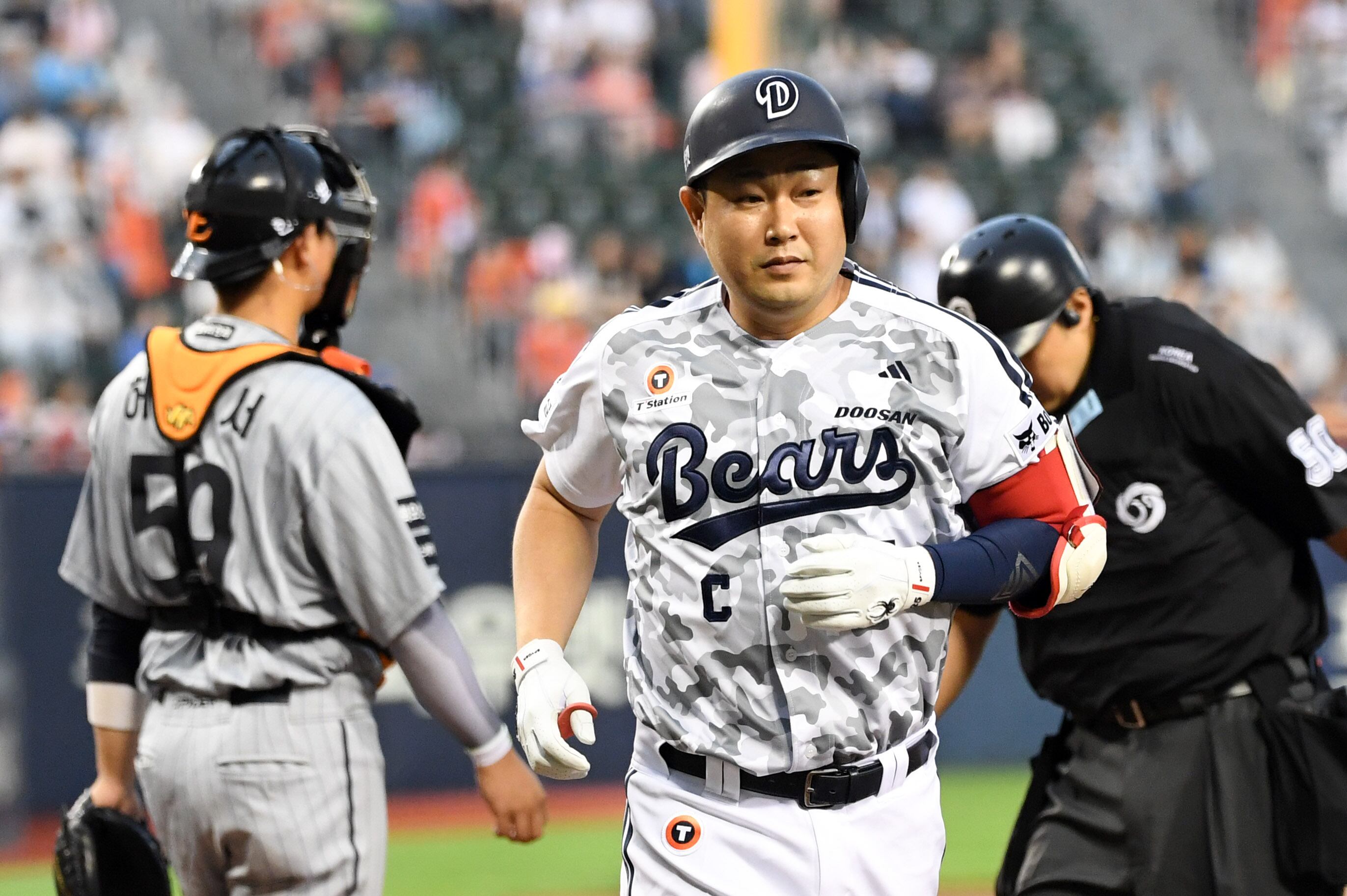 Yang Eui-ji leads 2026 KBO All-Star fan vote with meme-driven momentum