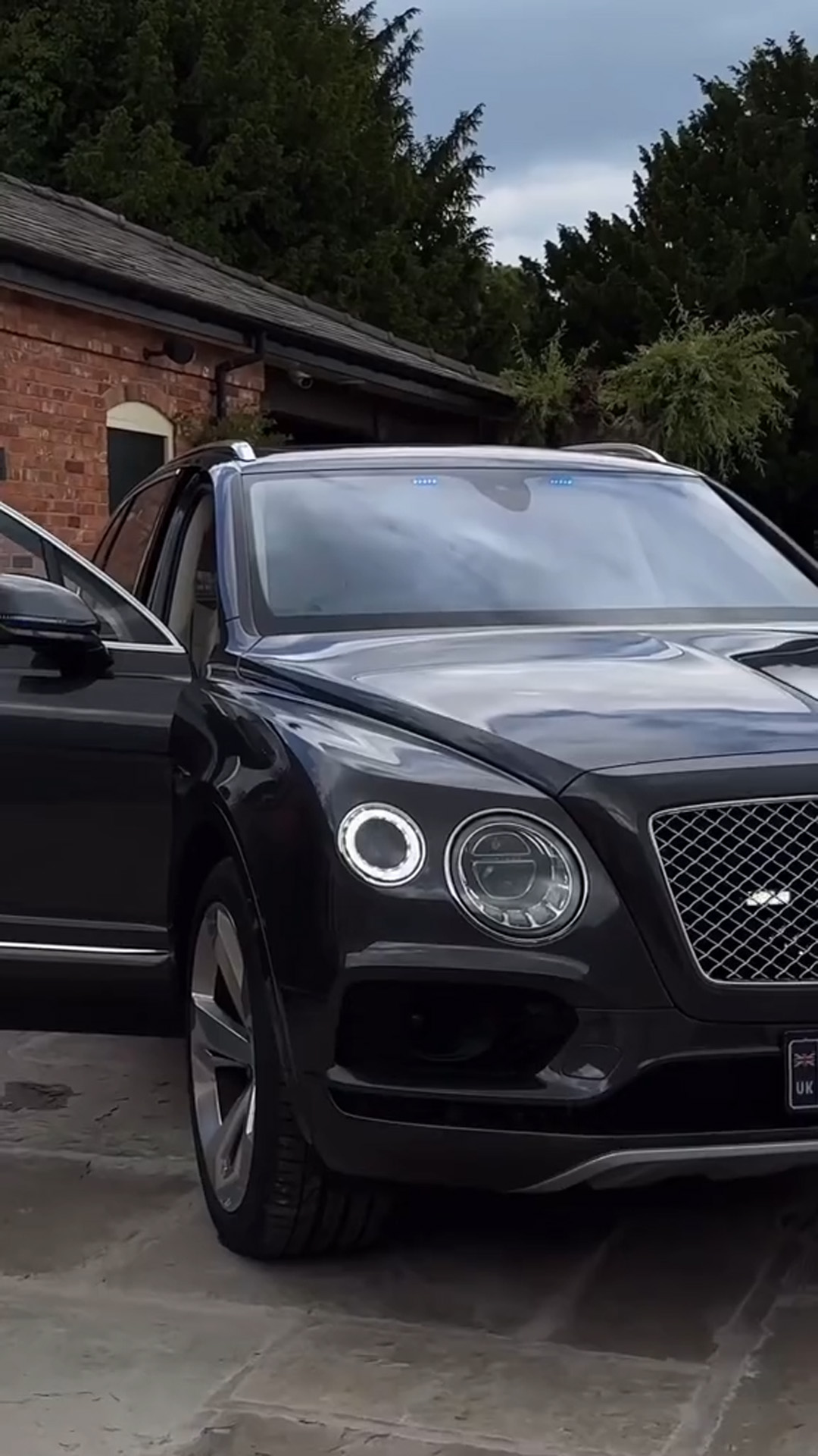 The first Bentley Bentayga had a secret feature
