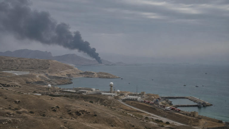 L’Iran condamne les frappes américaines sur le littoral et appelle à ...