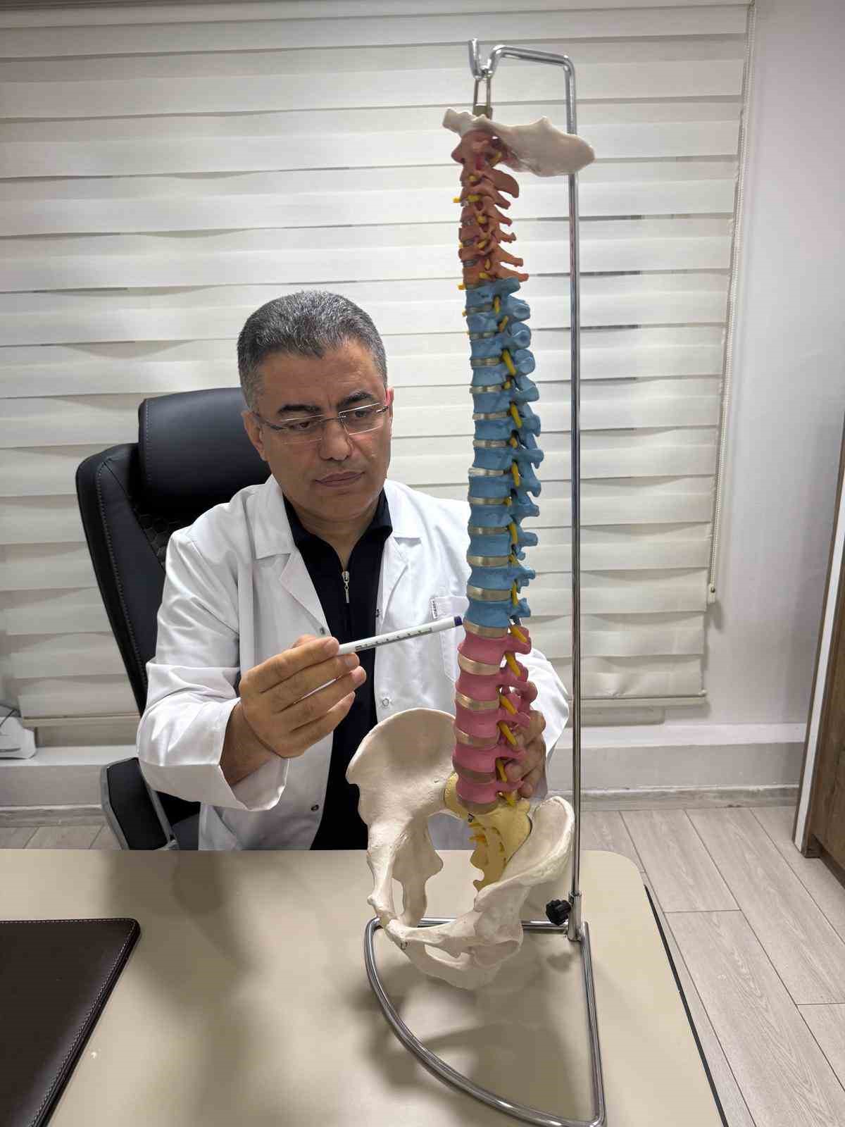 Prof. Dr. İrfan Koca: "Bel fıtığı artık gençlerin de sorunu"