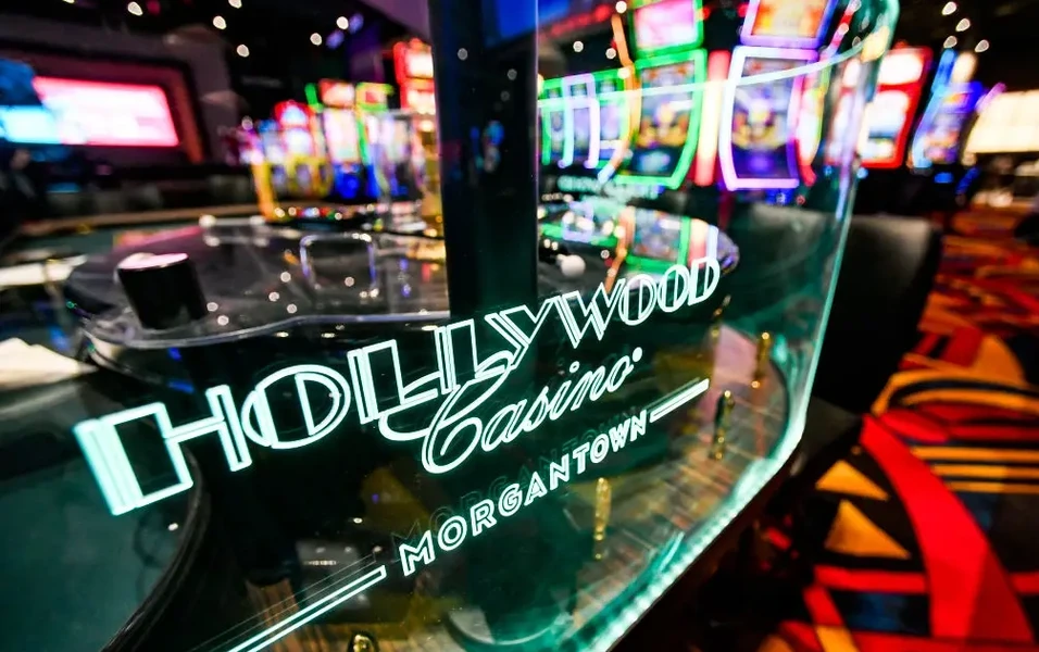 Self-banned gambler wins jackpot, faces trespass citation