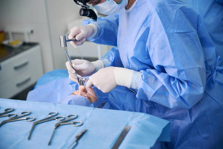 Top surgeon issues chilling warning after man burned hole in nose ...