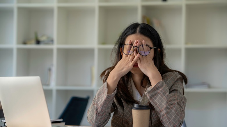 Why your Outlook emails are stuck in your outbox (and how to fix it)