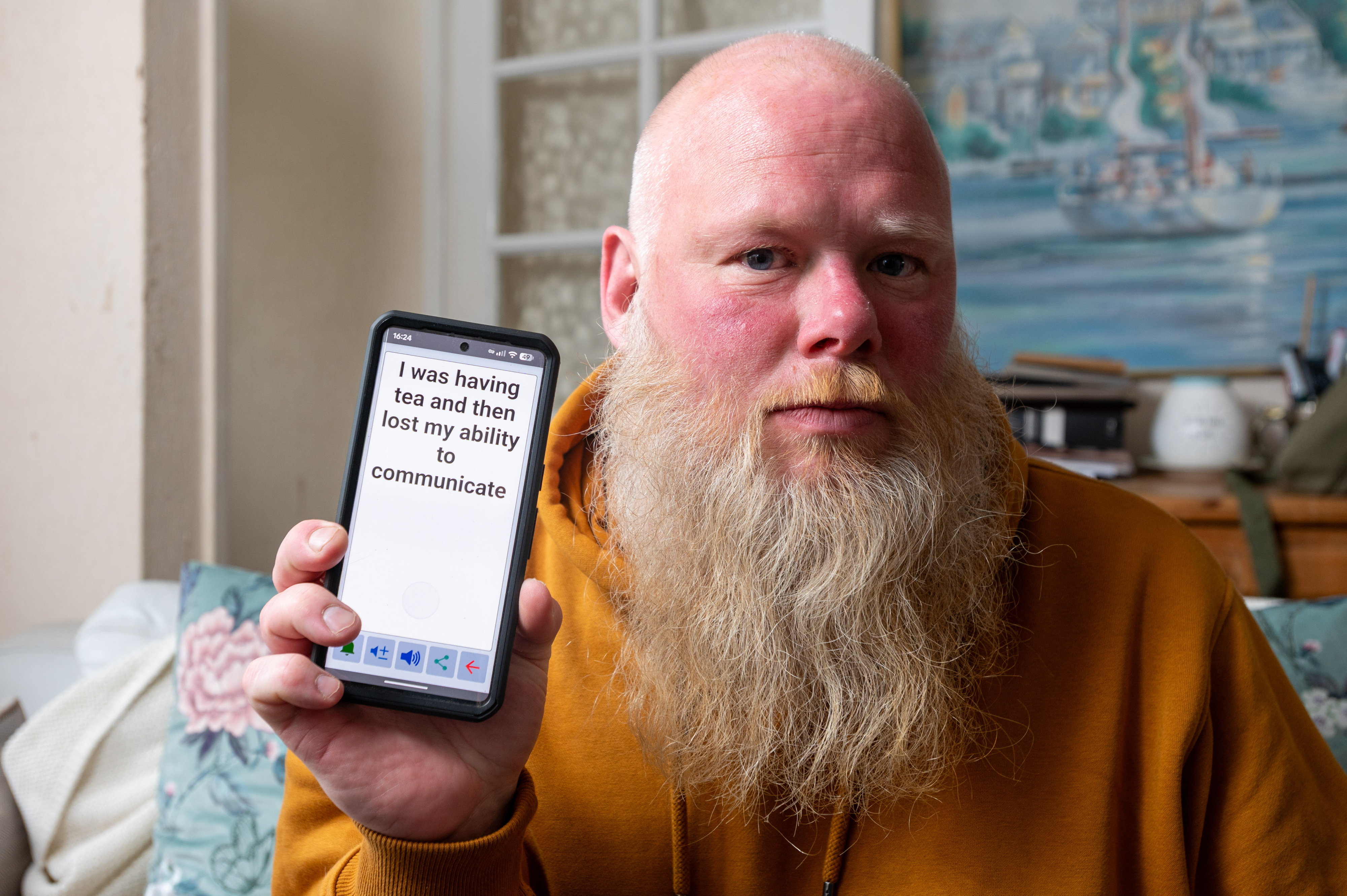 Lancashire dad hasn't spoken for three years after losing his voice ...