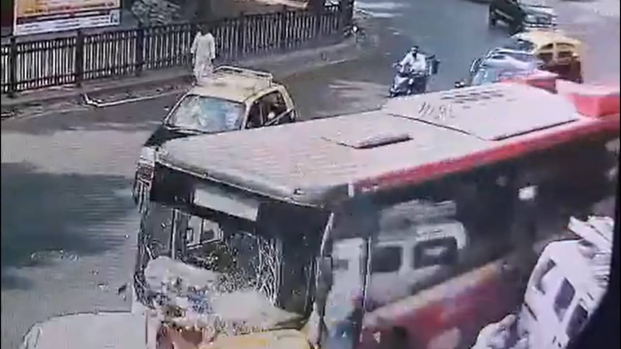 Mumbai tragedy: BEST bus crashes into several vehicles in Dadar area ...