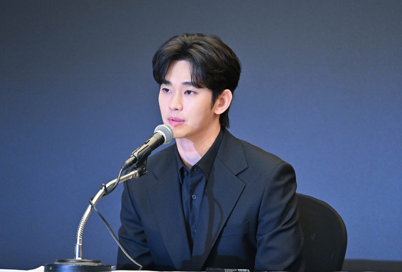 After controversy, Kim Soo-hyun resumes career with PH brand shoot ...
