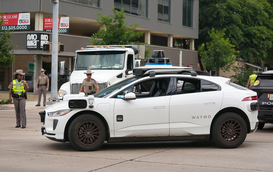 Texas launches complaint system for driverless vehicle safety