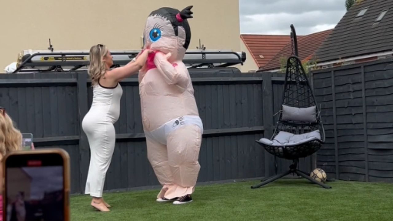 Baby girl vs. baby boy fight reveals the couple’s exciting news