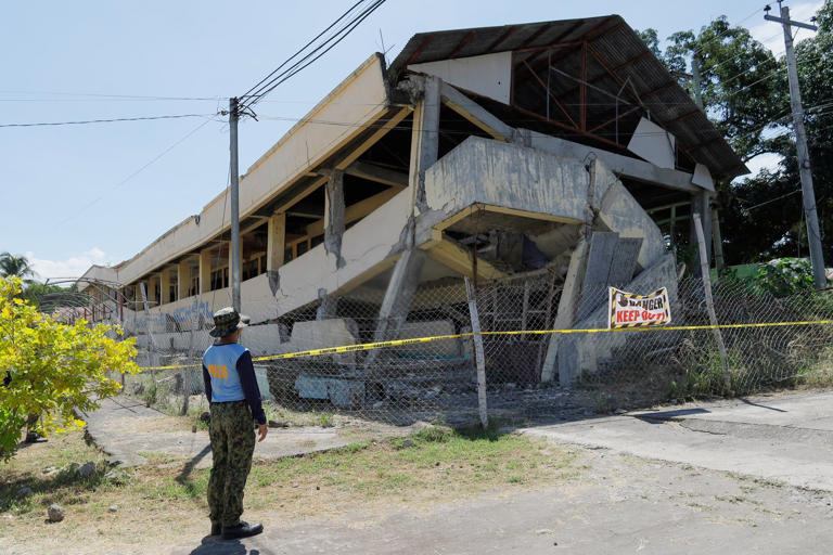 Le bilan du séisme de magnitude 7,8 qui a frappé les Philippines passe ...