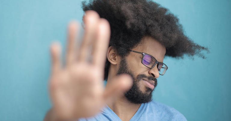 10 victim mentality signs that explain so much about someone you know