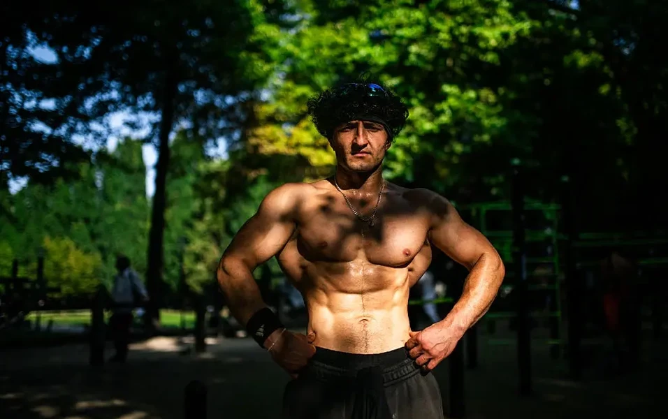 Build strength anywhere with smart workout plans