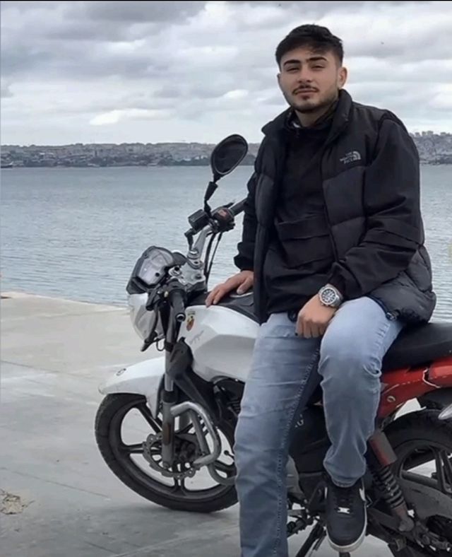 Metrobüste ölüm takibi! Ferdi'yi hayattan koparan sebep akılalmaz