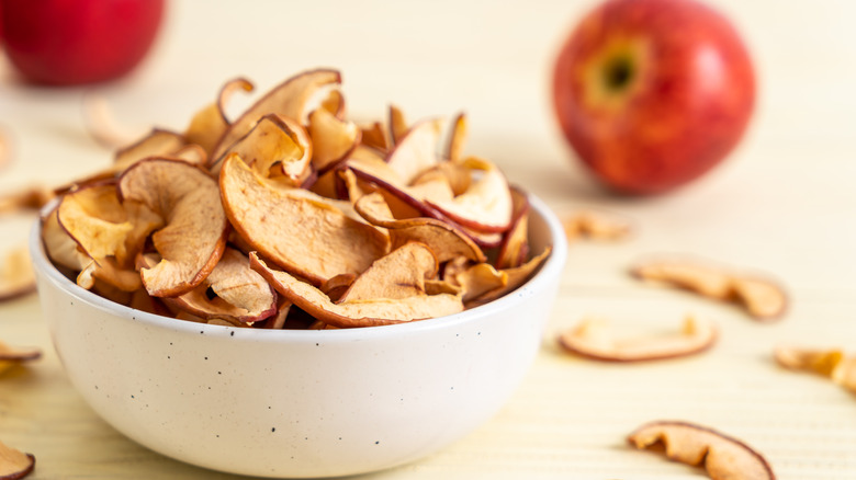 15 interesting foods you should be throwing in the dehydrator