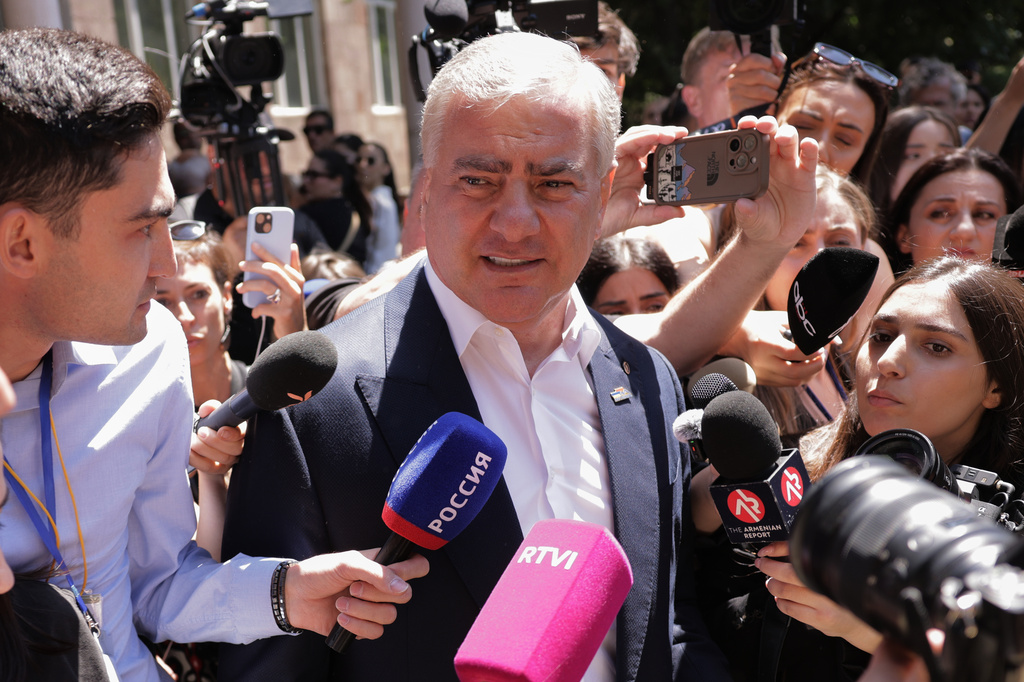 Armenian PM Nikol Pashinyan claims victory in election seen as test of ...