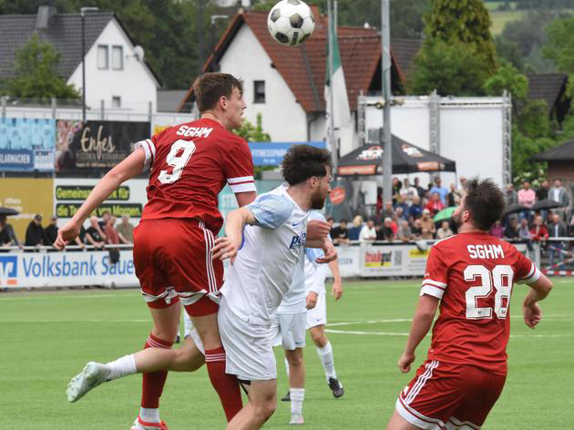 SG Herdringen/Müschede gewinnt 3:0 – und feiert Aufstieg vor 1500 ...