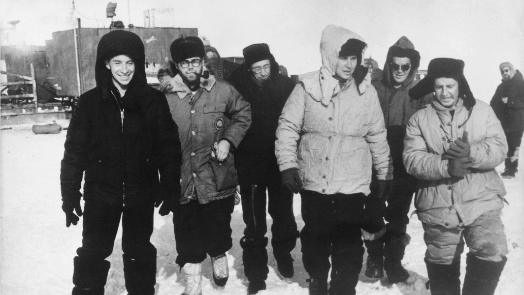 Scientists weigh contamination risks in Lake Vostok exploration