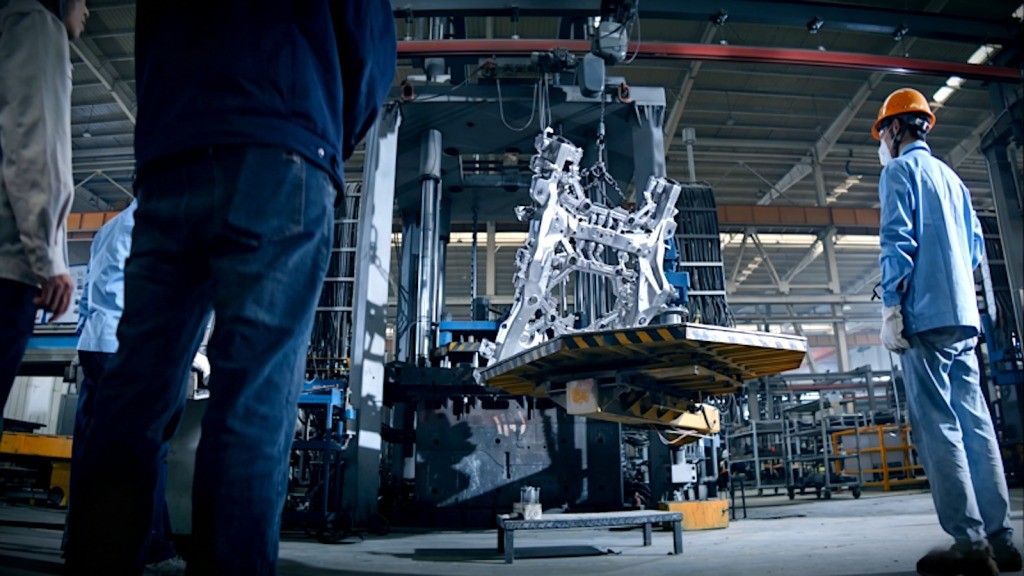 BYD's SUV frame can lift a bus — but that might be a problem off-road