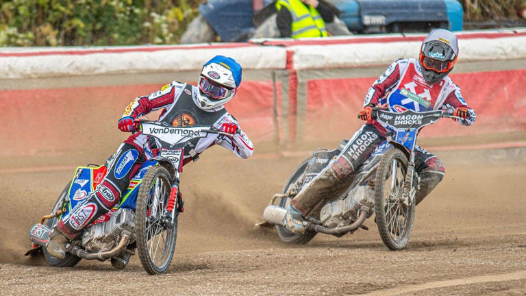 Kent Eagles stage comeback to beat Thurrock Hammers 45-44 and win Ken ...