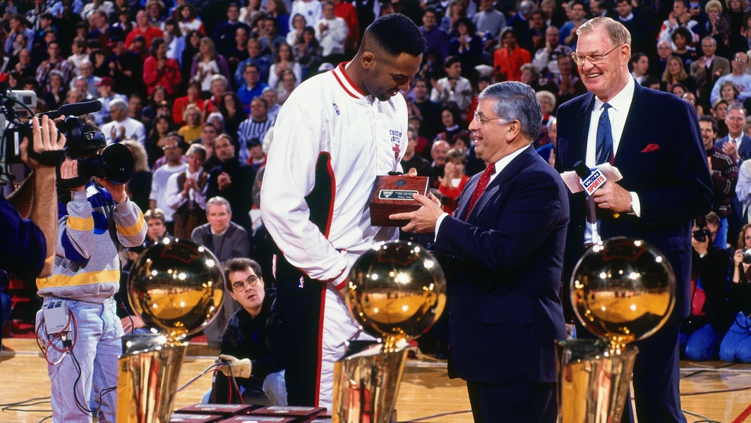 Bulls mourn Stacey King as tributes pour in after fall at home