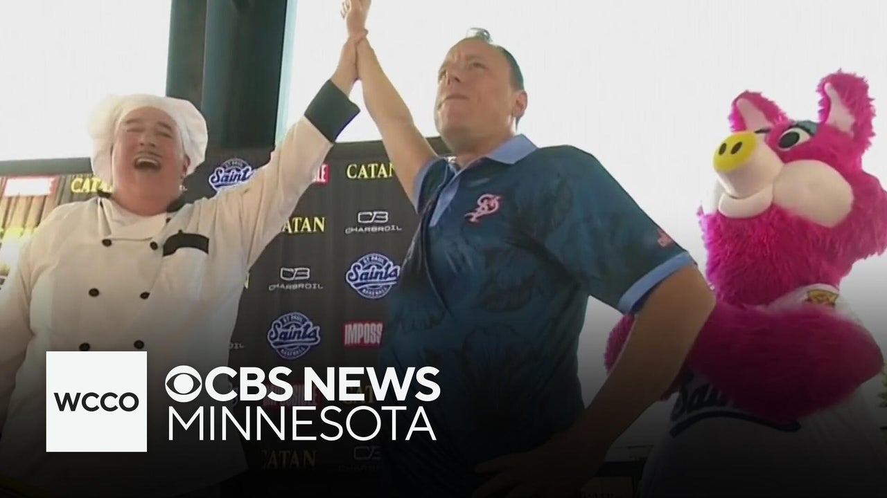 Joey Chestnut devours 10lbs worth of Juicy Lucys at St. Paul Saints game