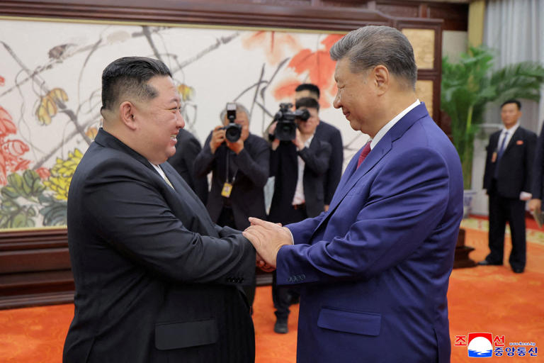 Mit welcher Absicht besucht Chinas Parteichef Xi Nordkorea?