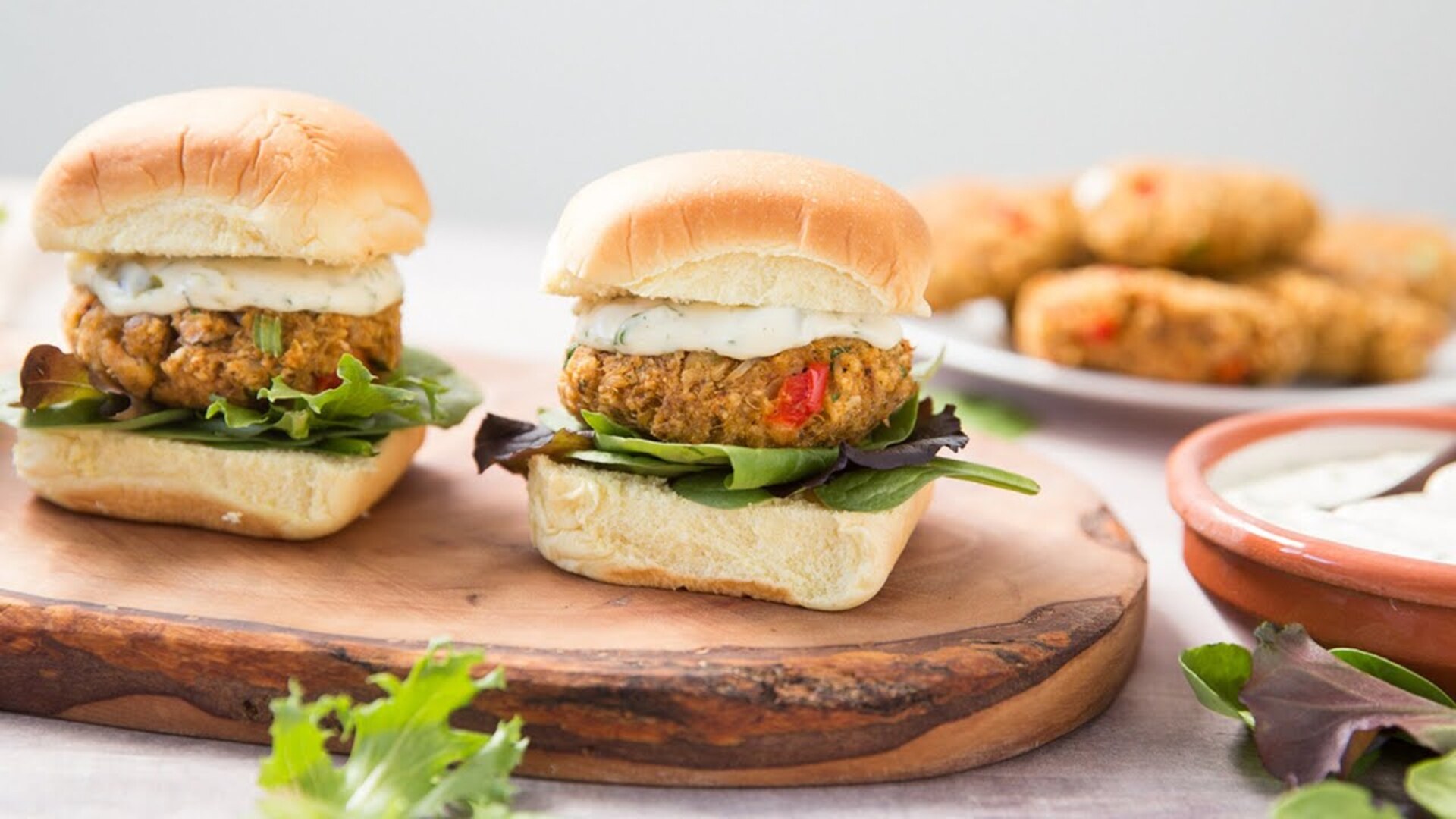 Crab cake sliders with homemade bay blend and tartar sauce recipe